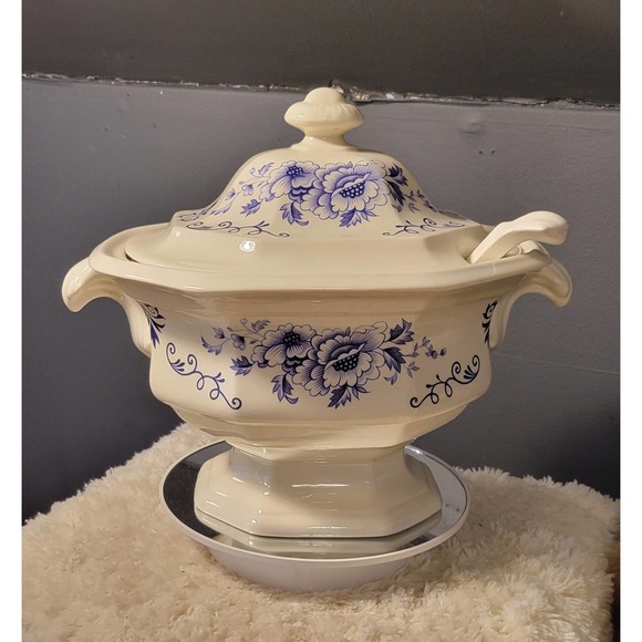 Unknown | Dining | Henry Ford Museum Collection By Iroquois Clinton Inn ...